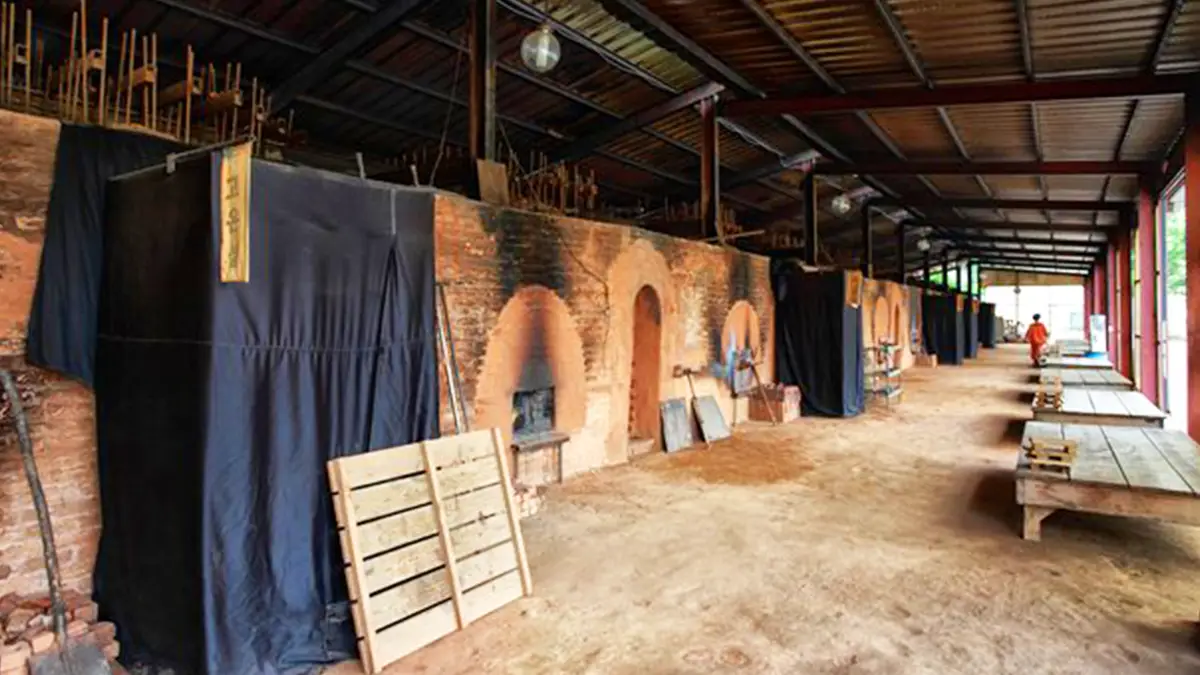 "20년 넘게 물 좋다는 이유 있었네"... 지하 700m 자연 용출 천연 온천 - 여행을말하다